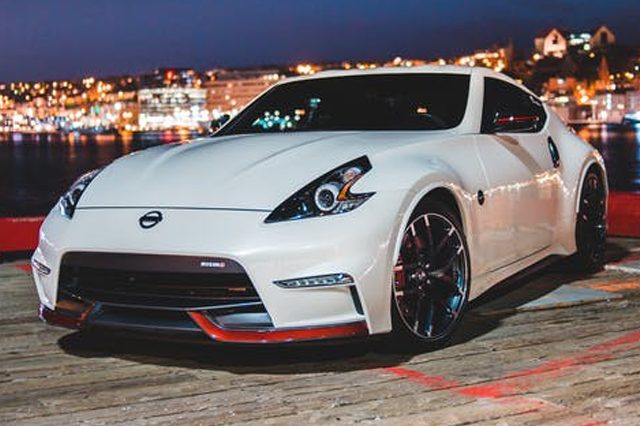 How to Apply Car Wax? - CarsBasics